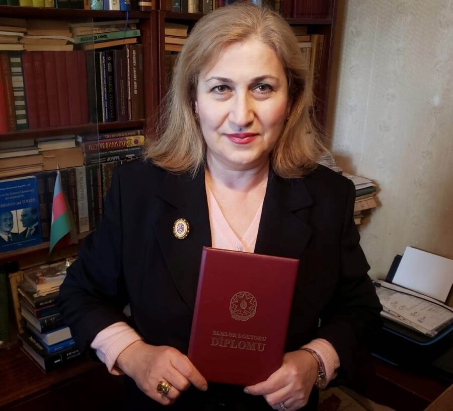 İsa Qəmbərin xanımı elmlər doktoru oldu – FOTO - Globalinfo.az