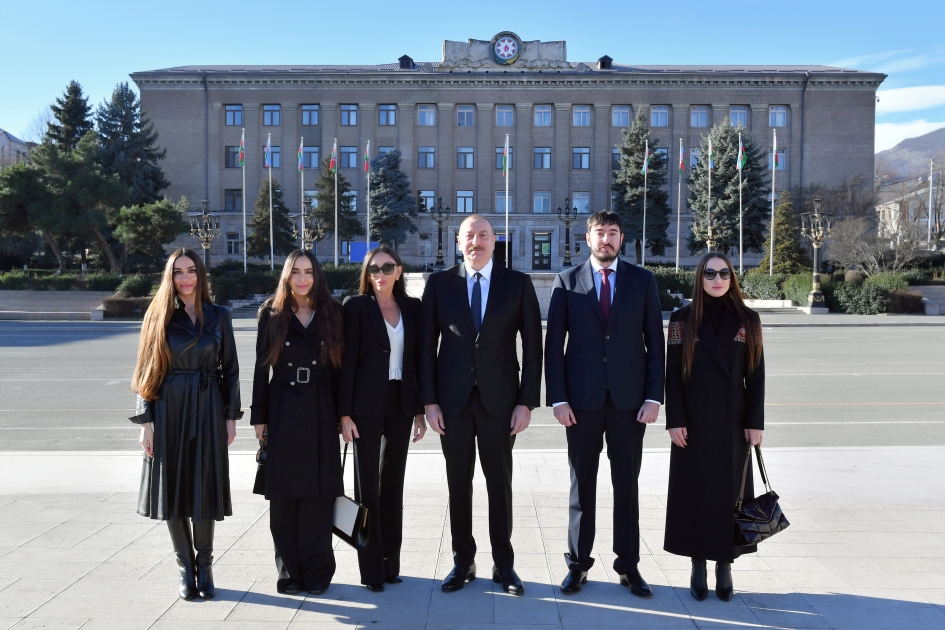 Prezidentlə ailəsinin Xankəndidən FOTOLARI - GlobalInfo.az