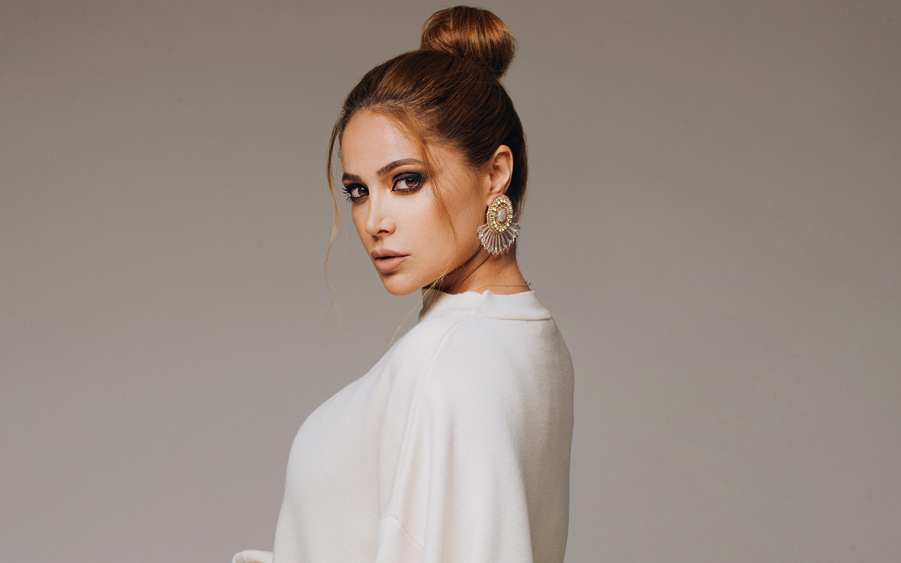 Nigar Camal polisə verdiyi şəxsi bağışladı - FOTO - GlobalInfo.az