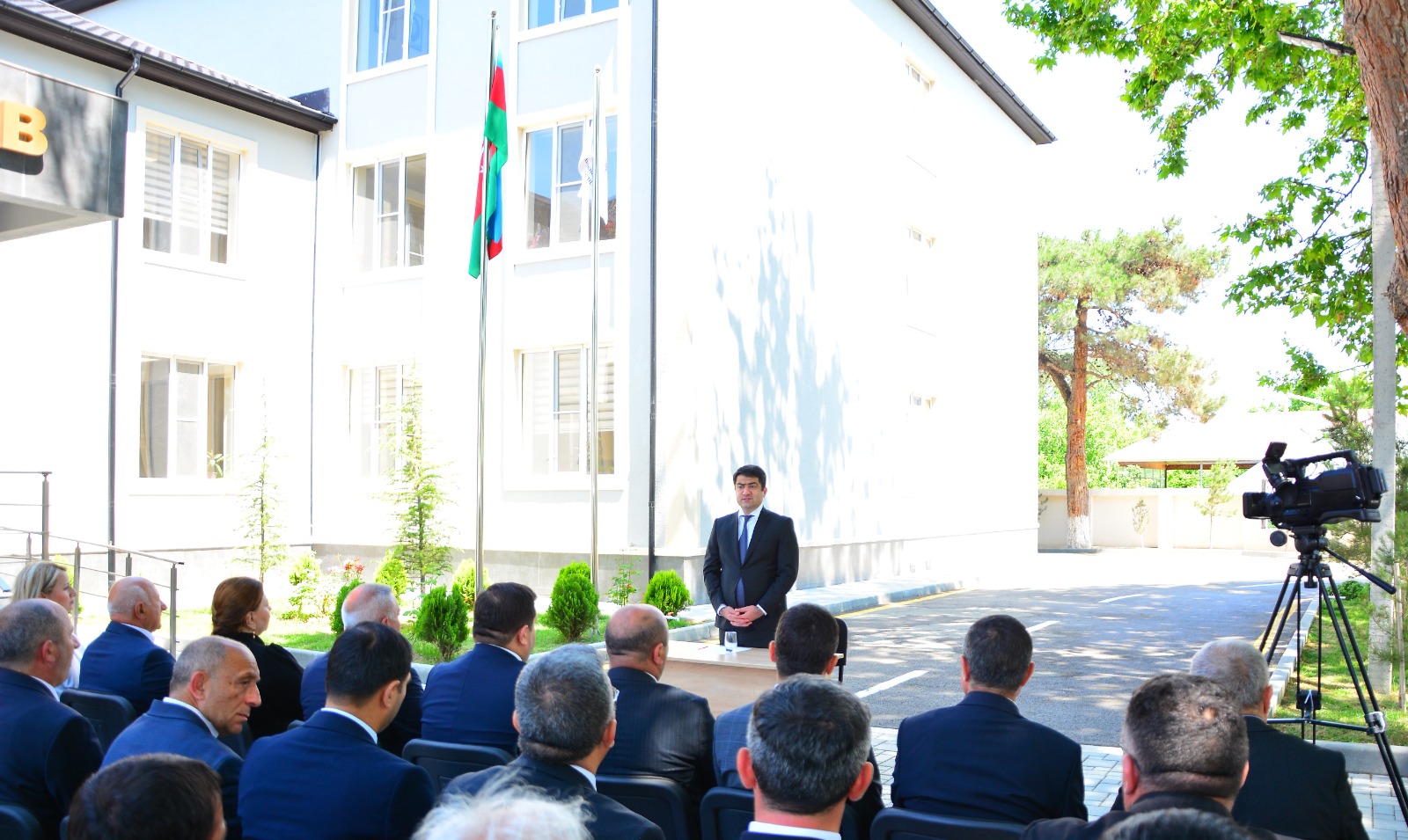 Ağstafa RİH başçısı vətəndaşların növbəti səyyar qəbullarını keçirib ...